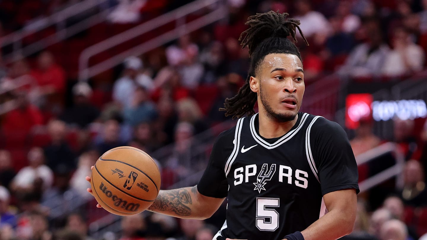 Rising Spurs star Stephon Castle is making waves amid Wemby's absence