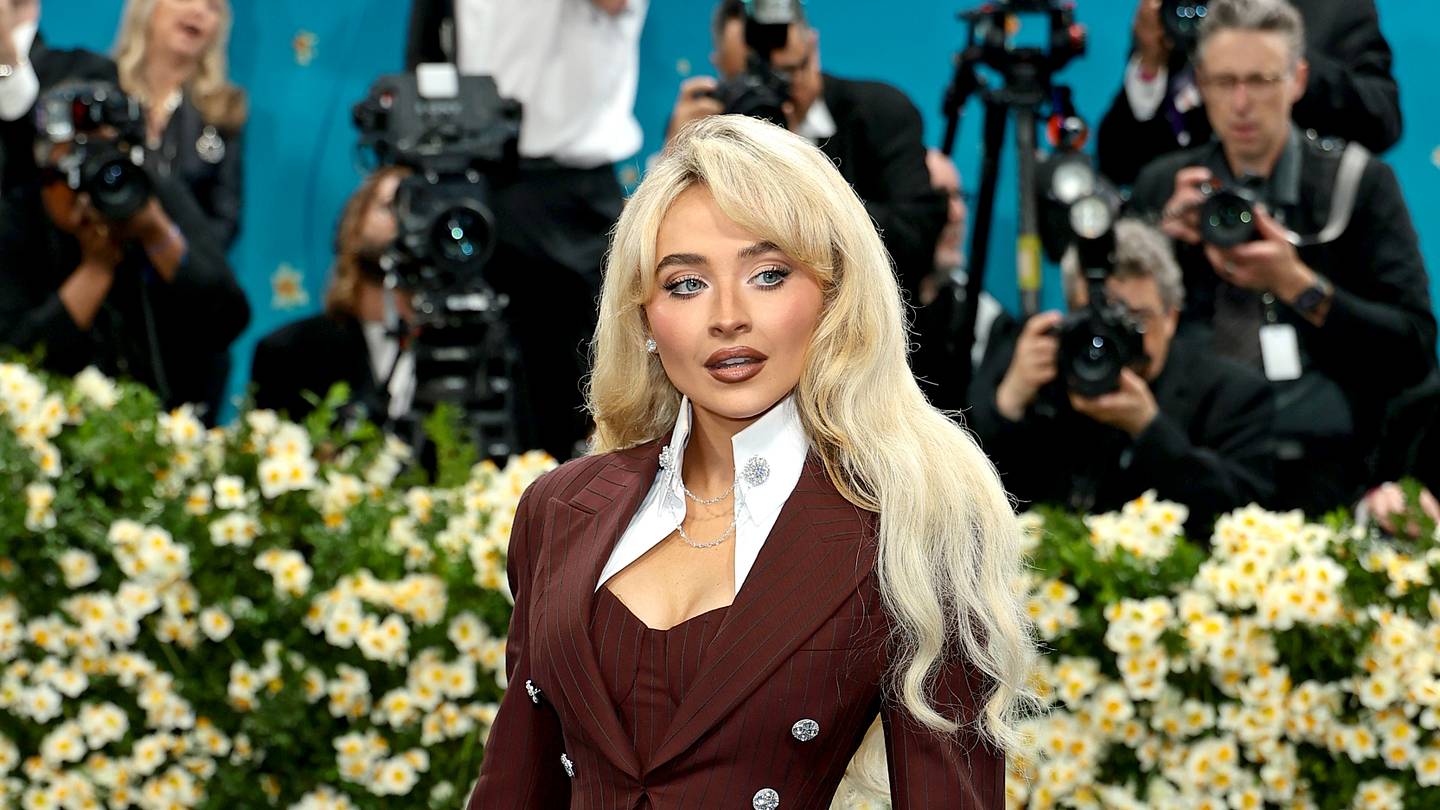 Attention-grabbing move Sabrina Carpenter just made to hype her new track