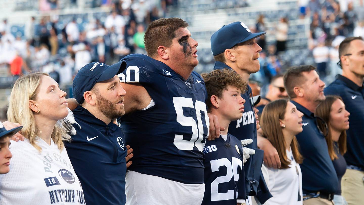 Penn State retains key player in the locker room and on the offensive line