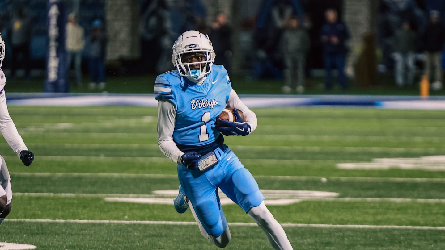 Alabama has landed a surprise official visit from an elite WR committed to SEC rival