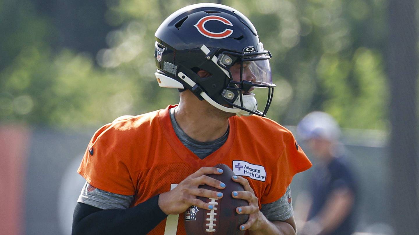 Day 3 of Bears training camp shows serious concerns in Caleb Williams' game