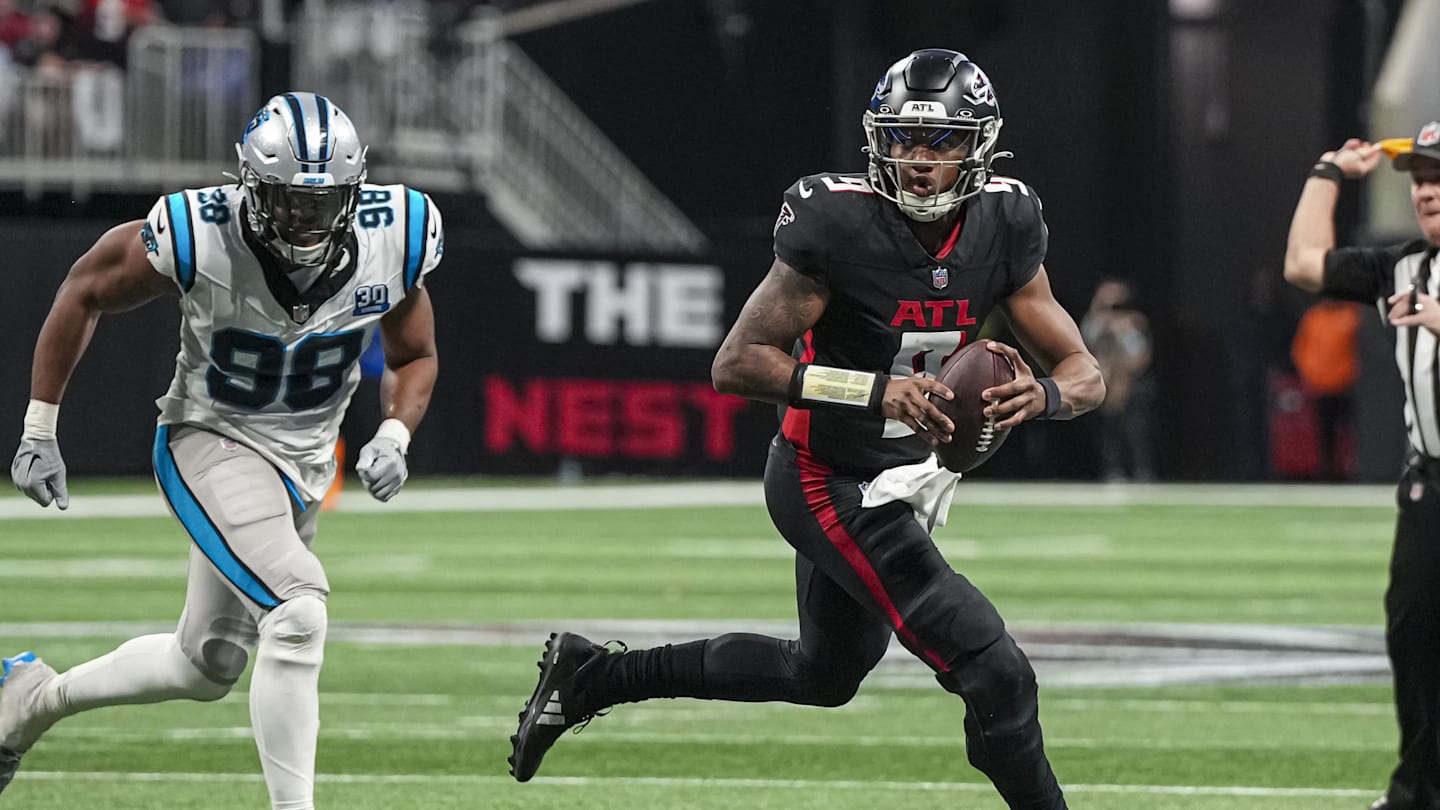 Falcons Receiver Must Show Growth During OTAs or Suffer Consequences