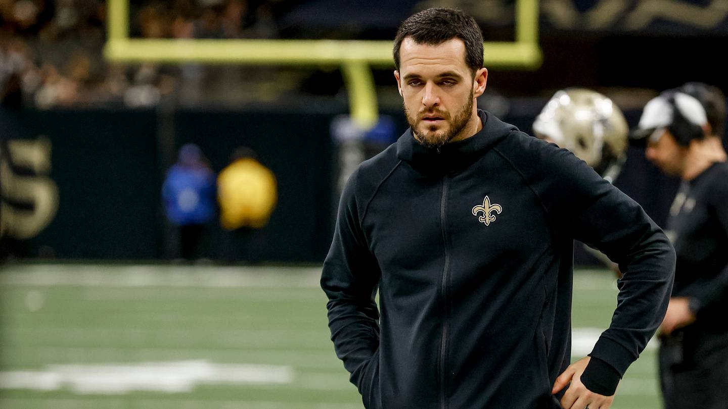 Will Saints QB Derek Carr play in season-defining game for Falcons?