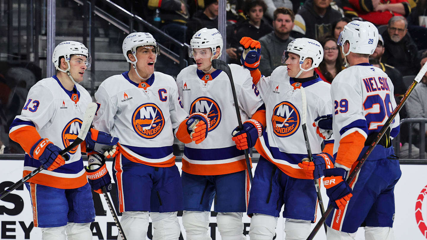 800th game milestone for Anders Lee created rare NY Islanders and NHL event