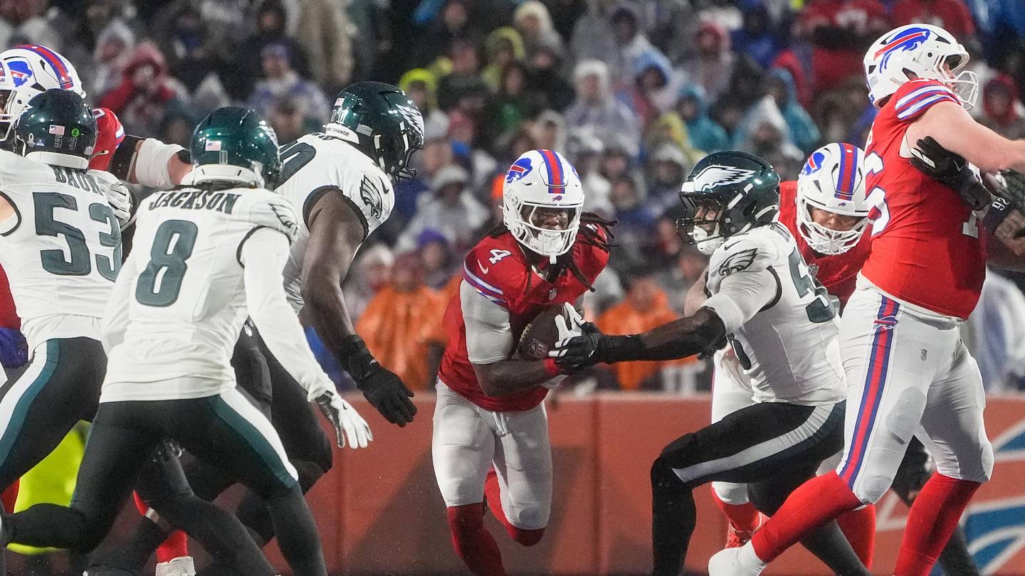 Jalyx Hunt Among Five Thoughts From Eagles' 13-12 Win Over Bills