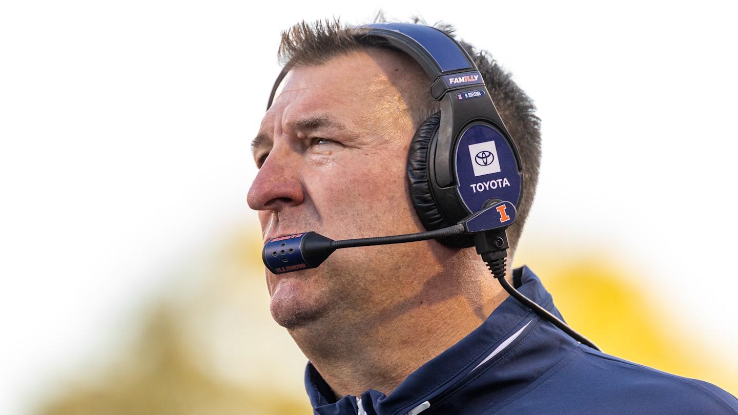 Quarterback stability key for Illinois football in the transfer portal