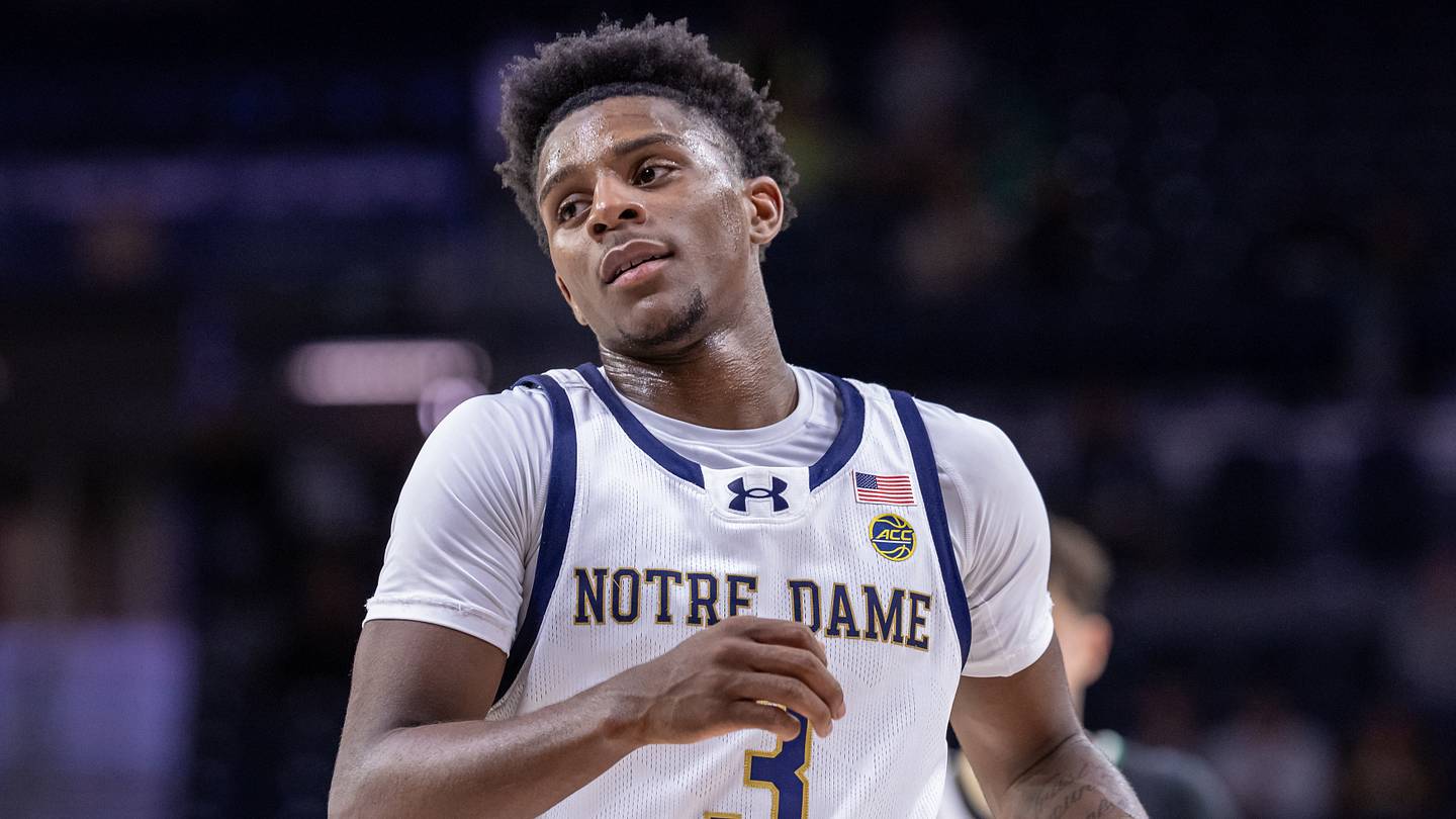 Notre Dame Fighting Irish nation holds it breath over Markus Burton injury