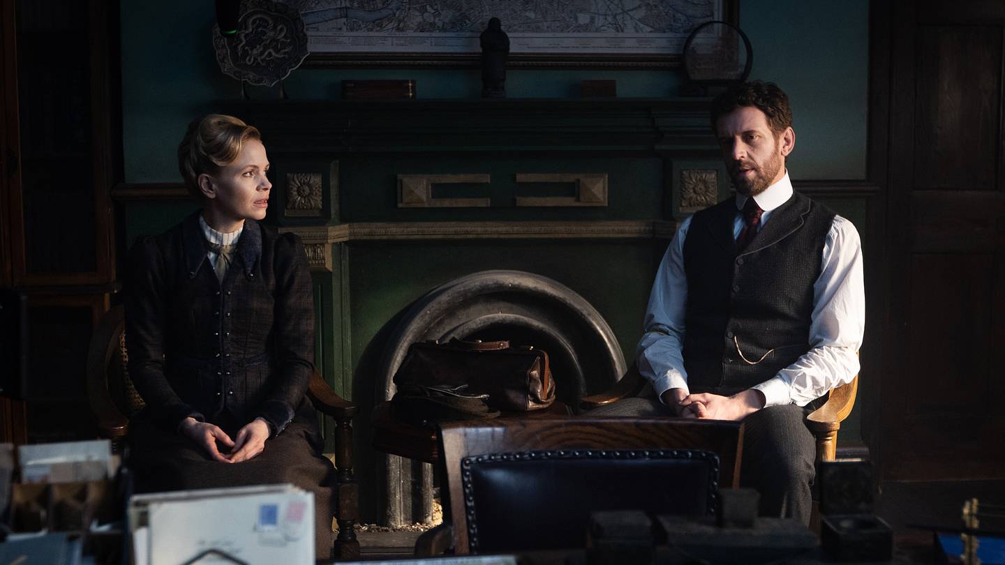 The mole at Scotland Yard on Miss Scarlet explained
