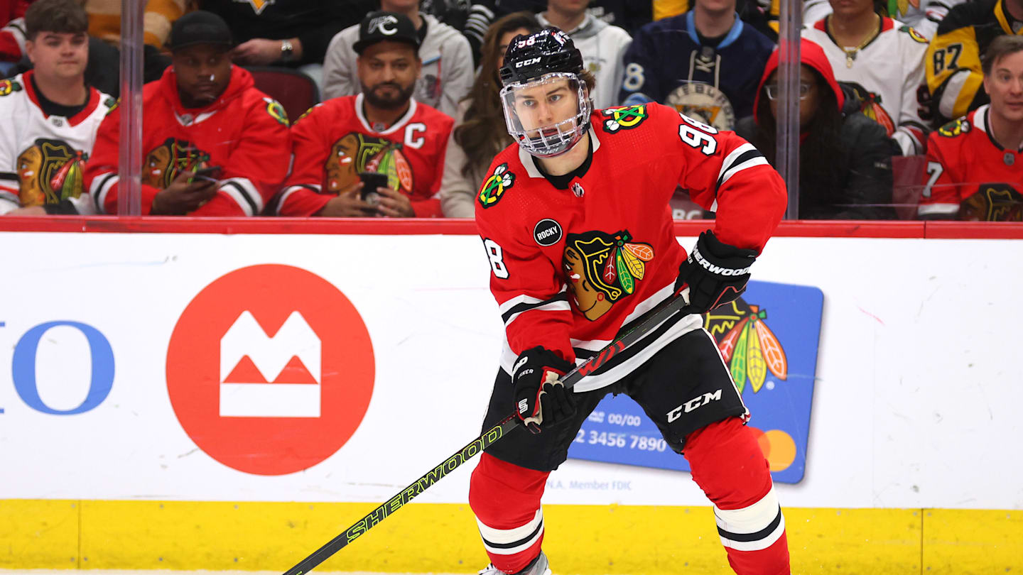 Chicago Blackhawks Star Rookie Connor Bedard Was in Top Form in Return ...