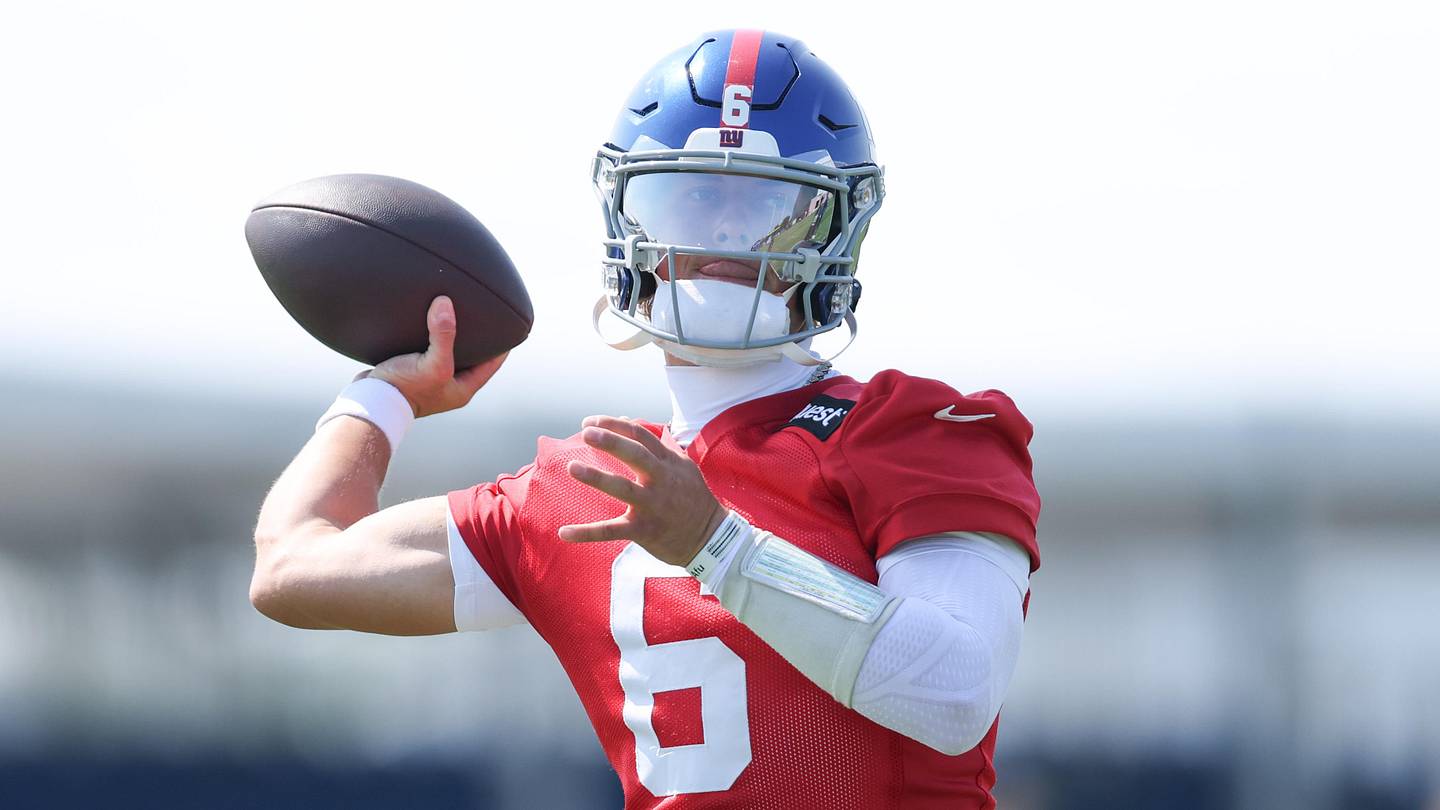 2025 Dynasty Football Sleeper Watch: New York Giants QB Jaxson Dart