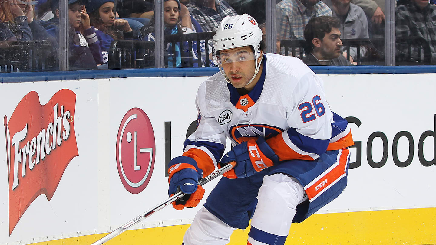 Former NY Islanders prospect Josh Ho-Sang is back in professional hockey