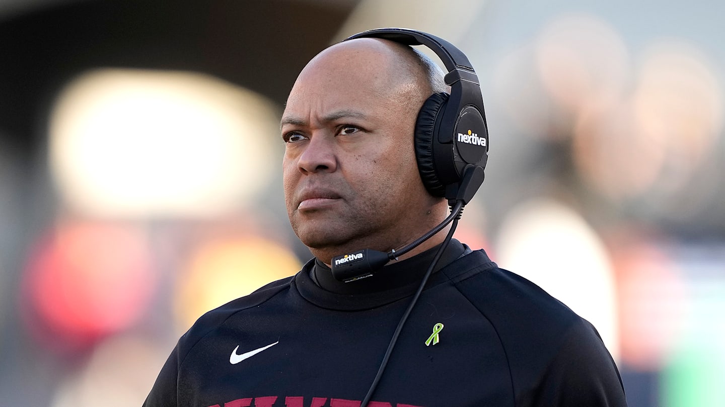 Broncos hire former Stanford HC David Shaw to front office position