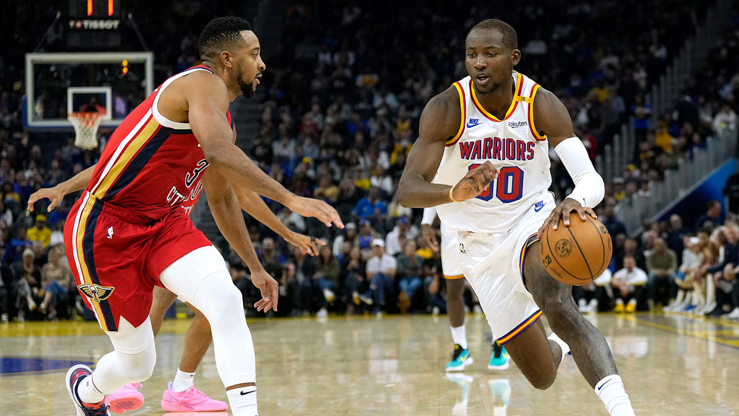 Steve Kerr explains why he moved Jonathan Kuminga out of the starting lineup