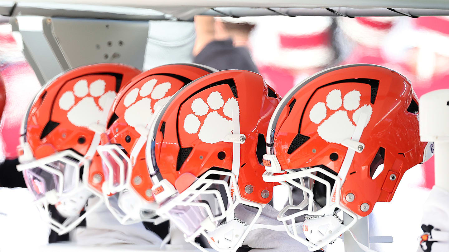 Big portal win for Clemson as Andy Burburija commits after JUCO dominance.