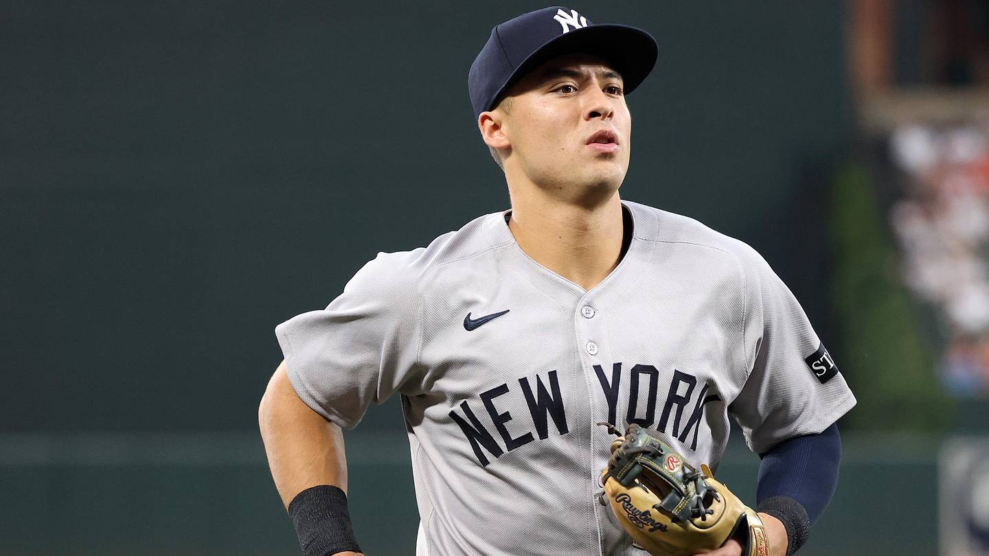 What Yankees' Ryan McMahon Experiment Means for Anthony Volpe
