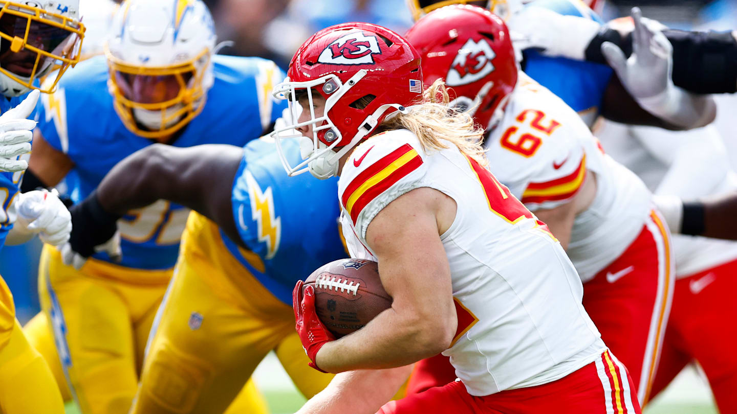 Carson Steele continues to earn trust of Chiefs coaches despite competition