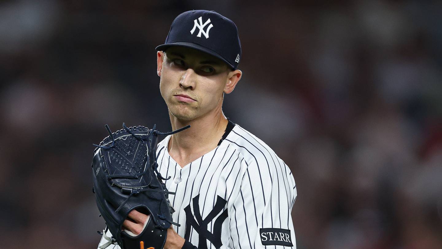 Yankees once again tripped over themselves with franchise legend in ...