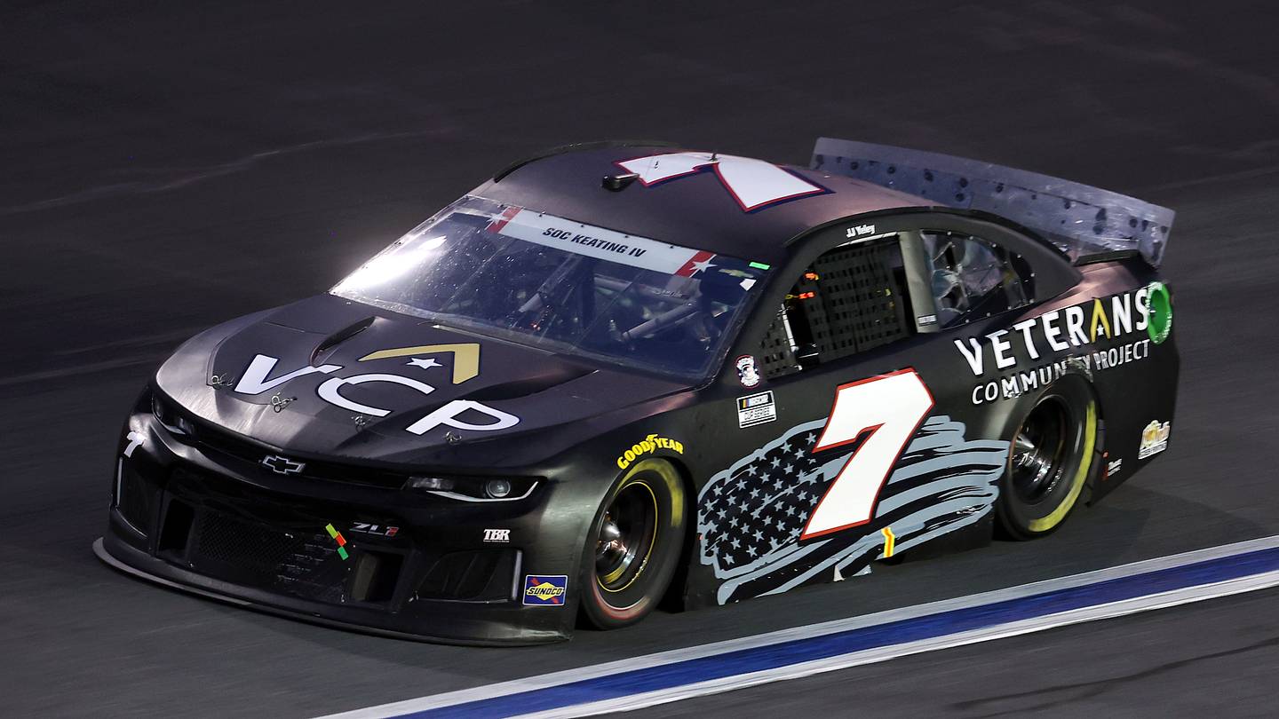 NASCAR: 19-year veteran returning to Cup Series after all
