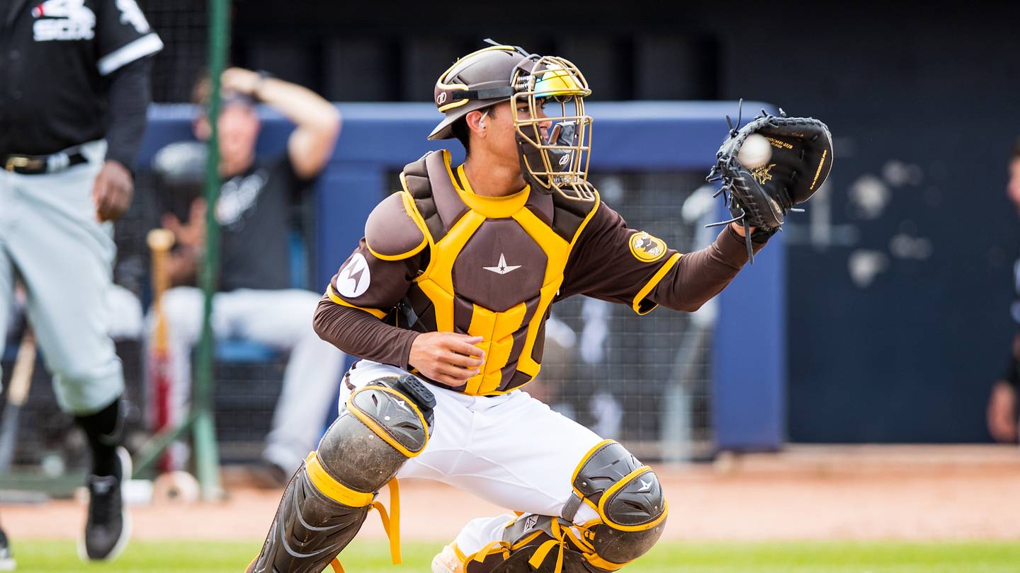 Padres top prospect receives surprise non-roster invite to spring training