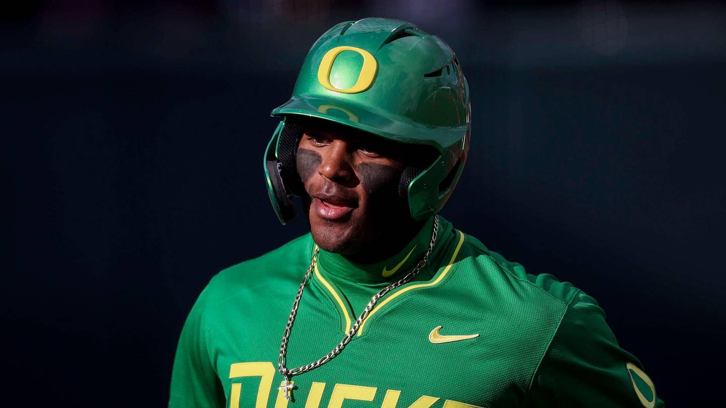 Oregon Ducks' Jacob Walsh Wants Autzen Crowd For NCAA Baseball ...