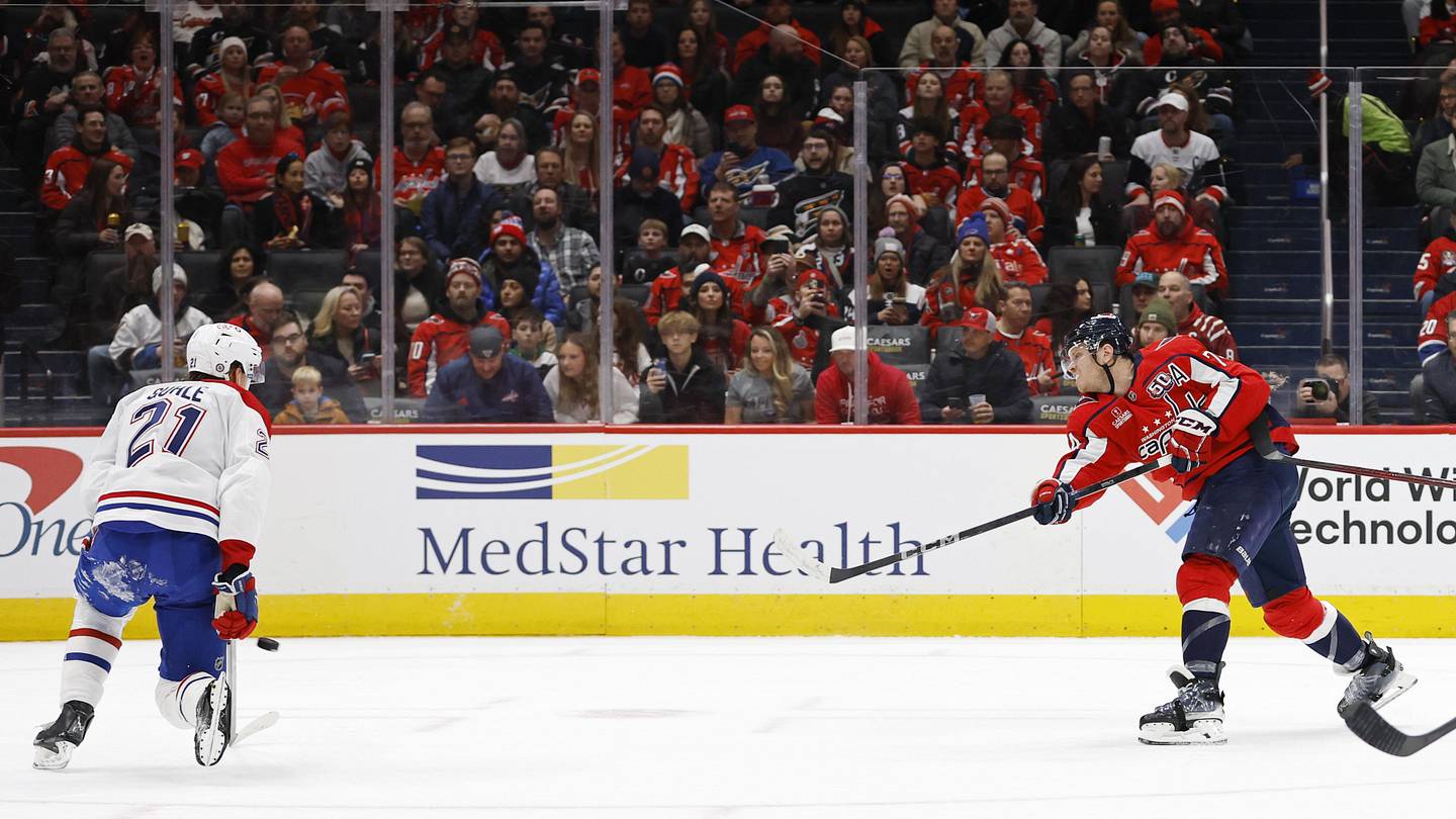Lines and pairings from the first Capitals playoff practice of 2025