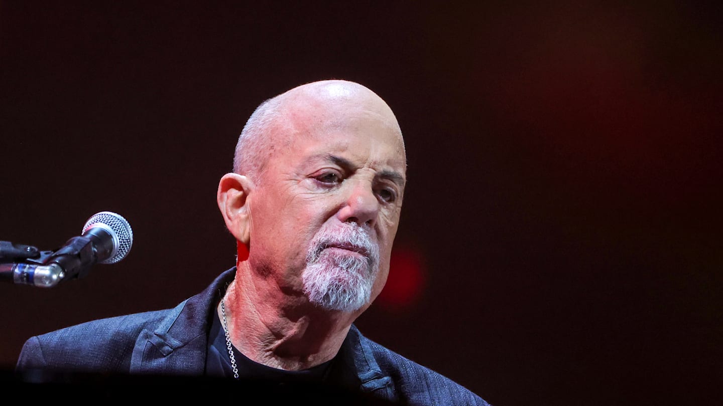 Billy Joel rang in the New Year with Jason Bonham and Led Zeppelin classic