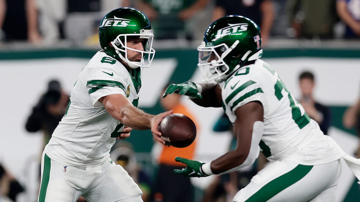 Breece Hall is determined to protect Aaron Rodgers from another injury