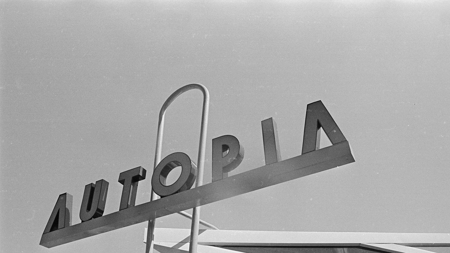Disneyland's plans for non-gas powered cars at Autopia is a long ...