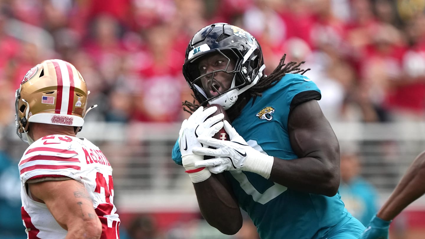 Devin Lloyd's breakout couldn't be worse for Jaguars front office