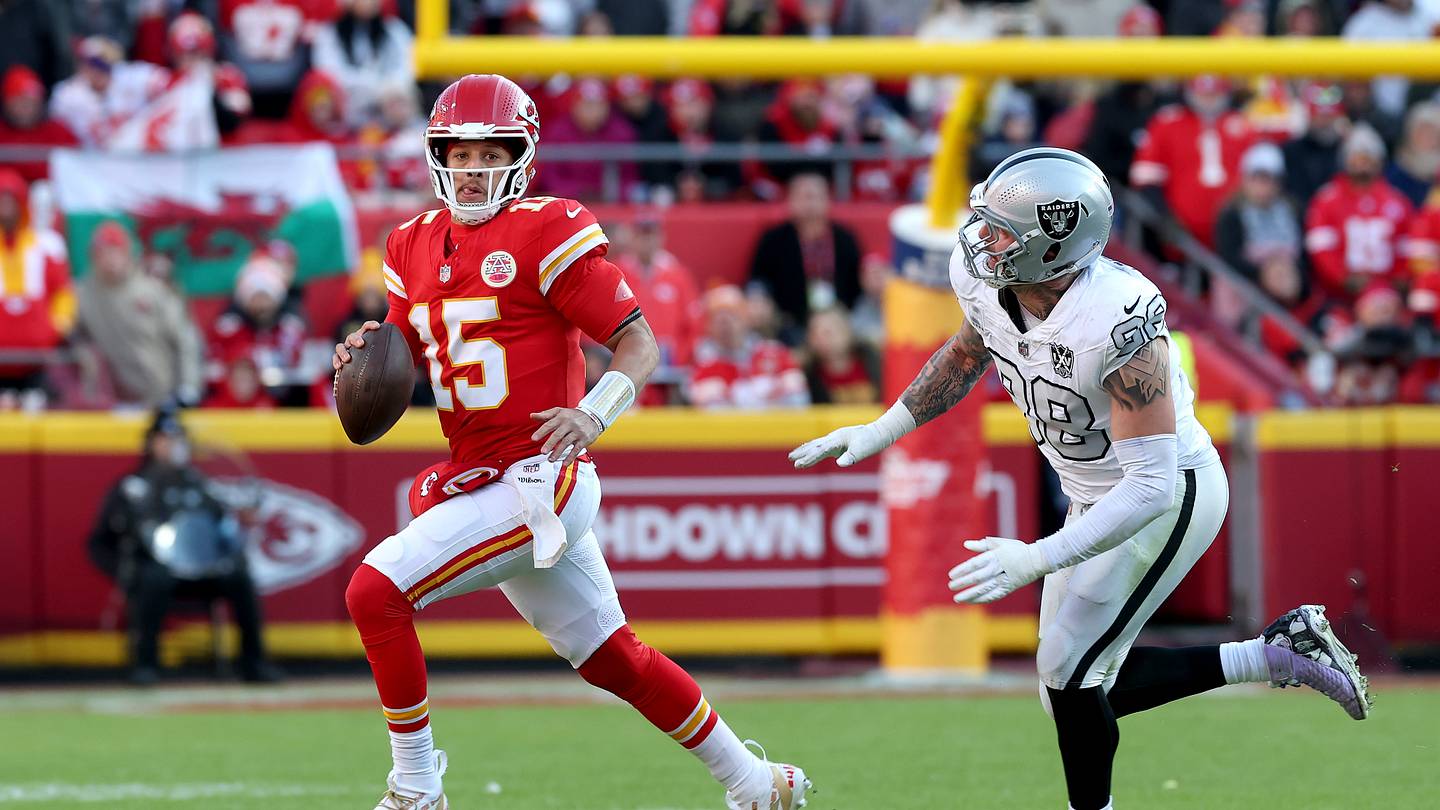 Writers’ Week 7 predictions spell disaster for Raiders vs Chiefs