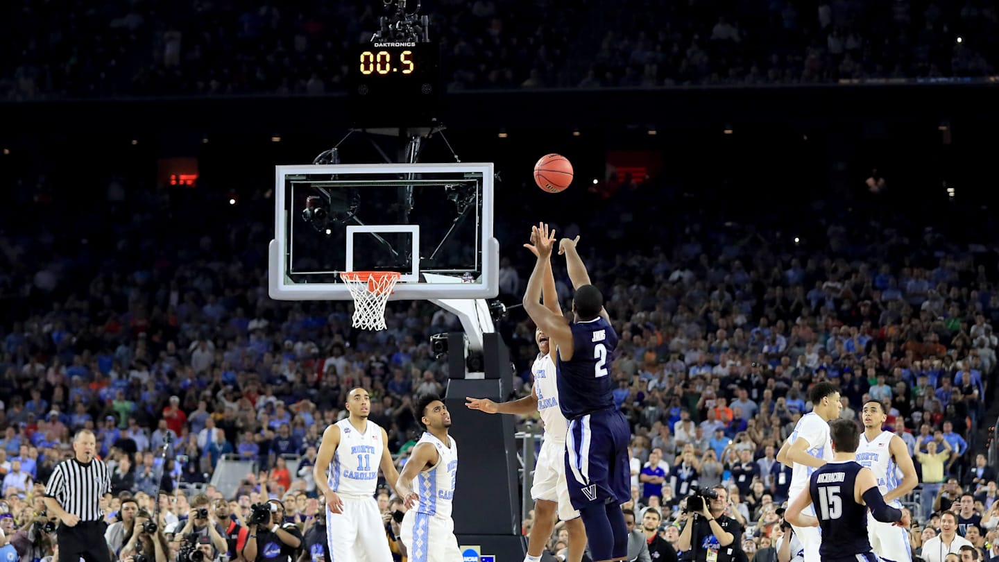 Top 10 March Madness buzzer-beaters in tournament history