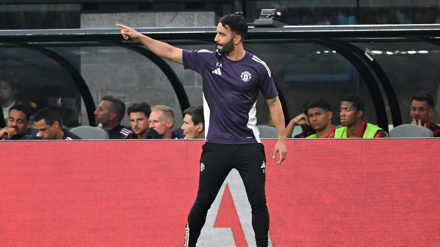 Man United must hijack two potential deals (one involves West Ham)