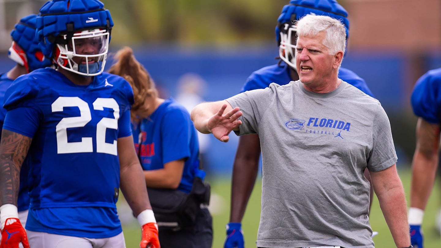 Former Gators DC Ron Roberts Headed to Fellow SEC School