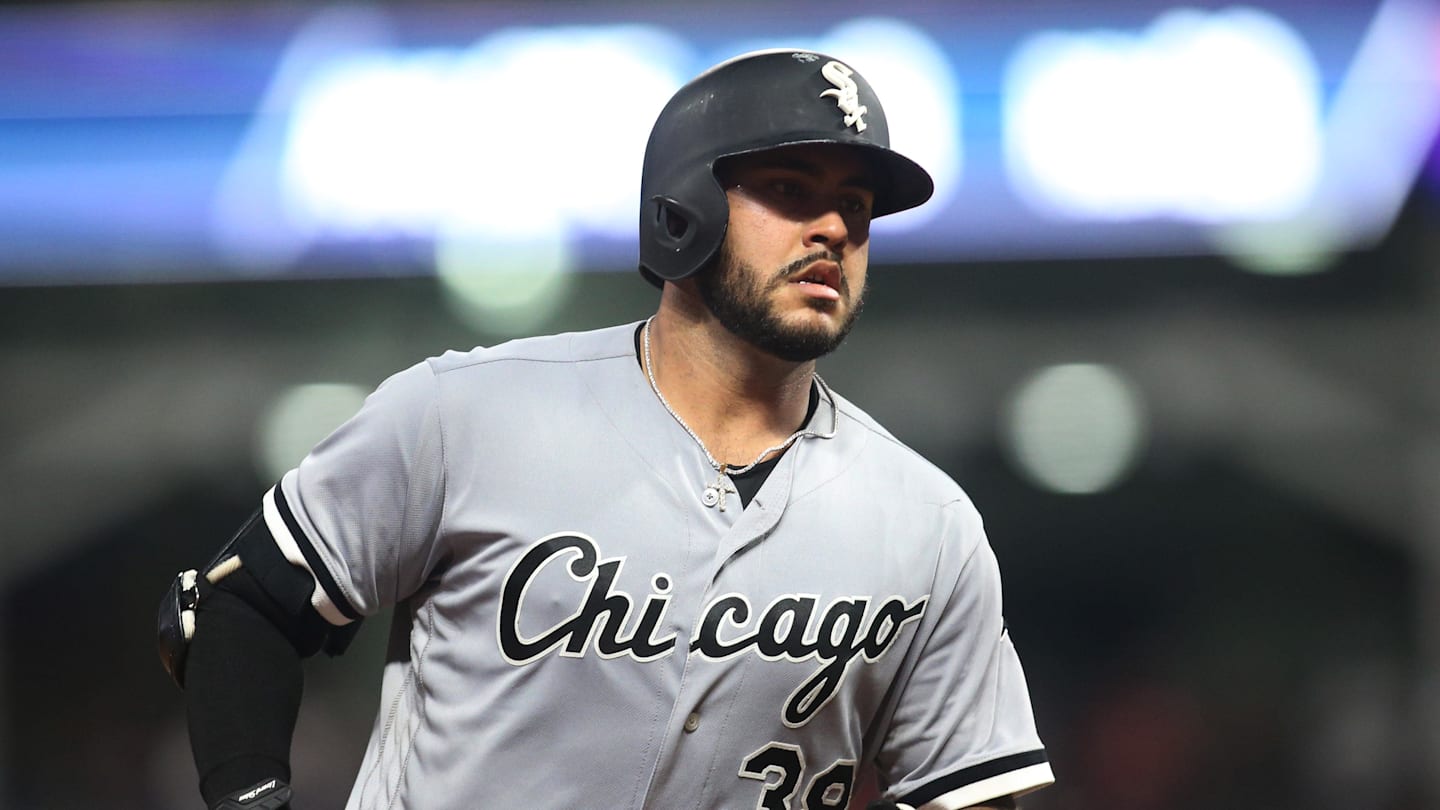 Chicago White Sox made the right call to bring back Omar Narvaez over ...