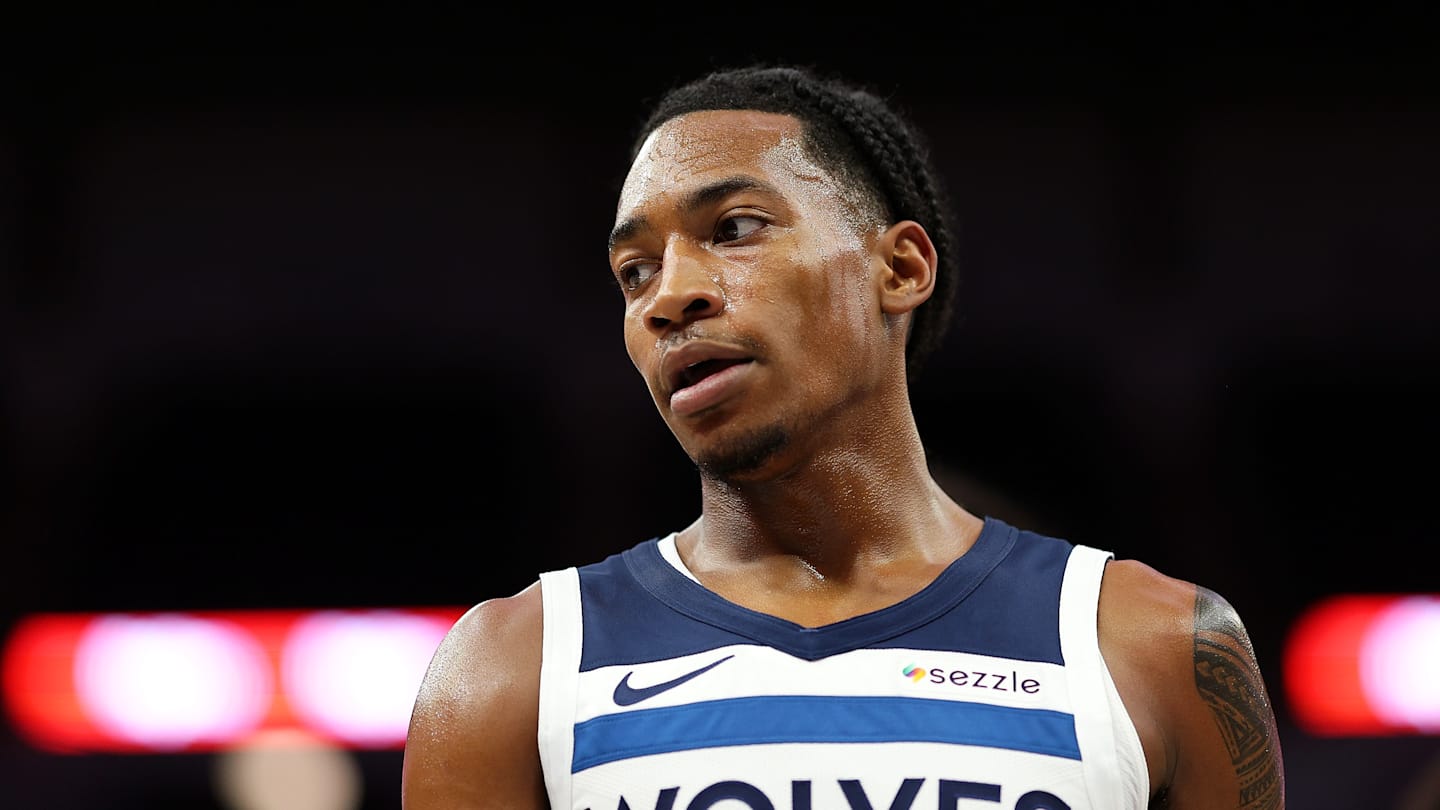 Rob Dillingham's first opportunity of the season ends in heartbreaking ...