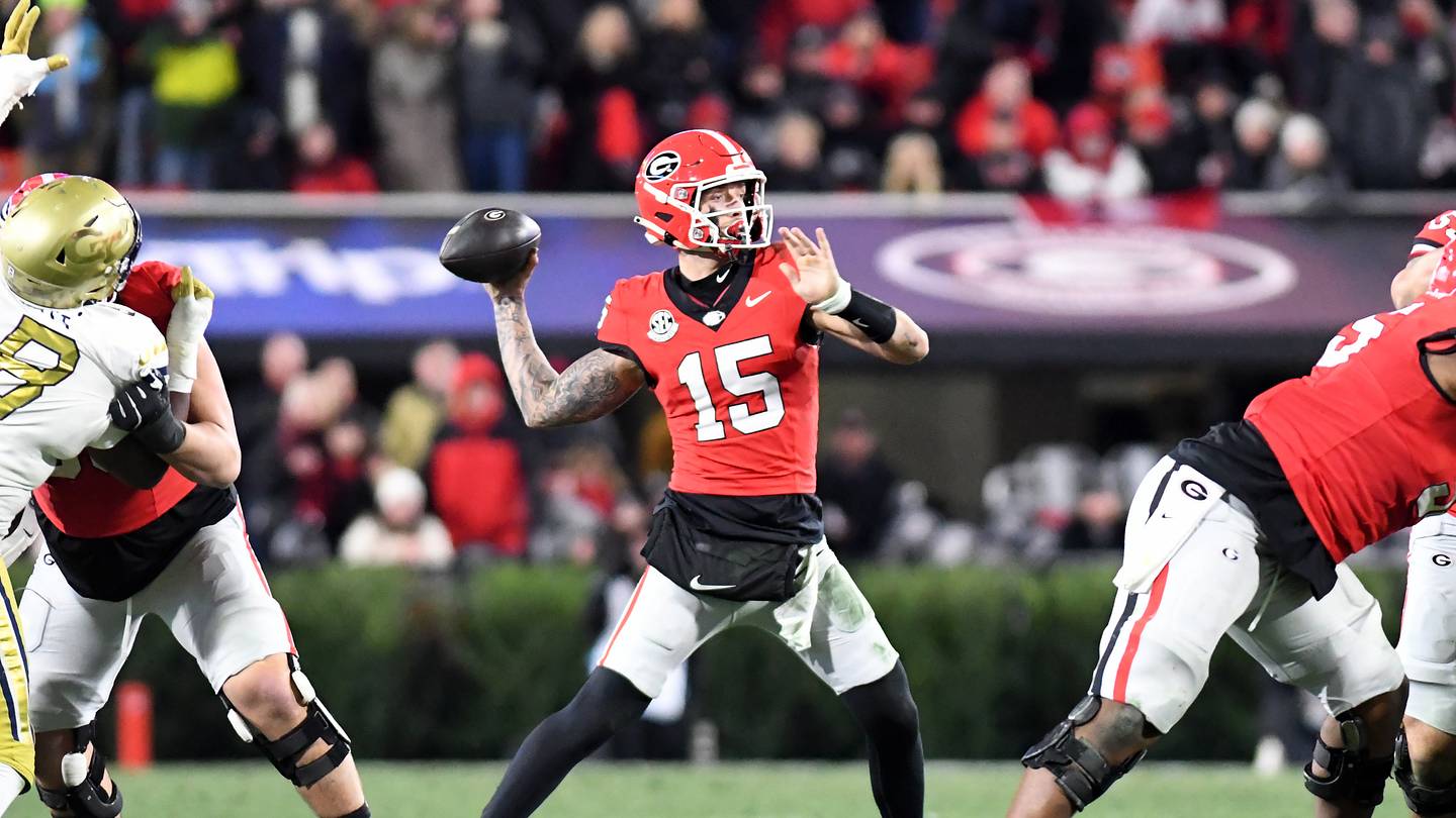 Anthony Edwards has a message for Carson Beck ahead of SEC Championship ...