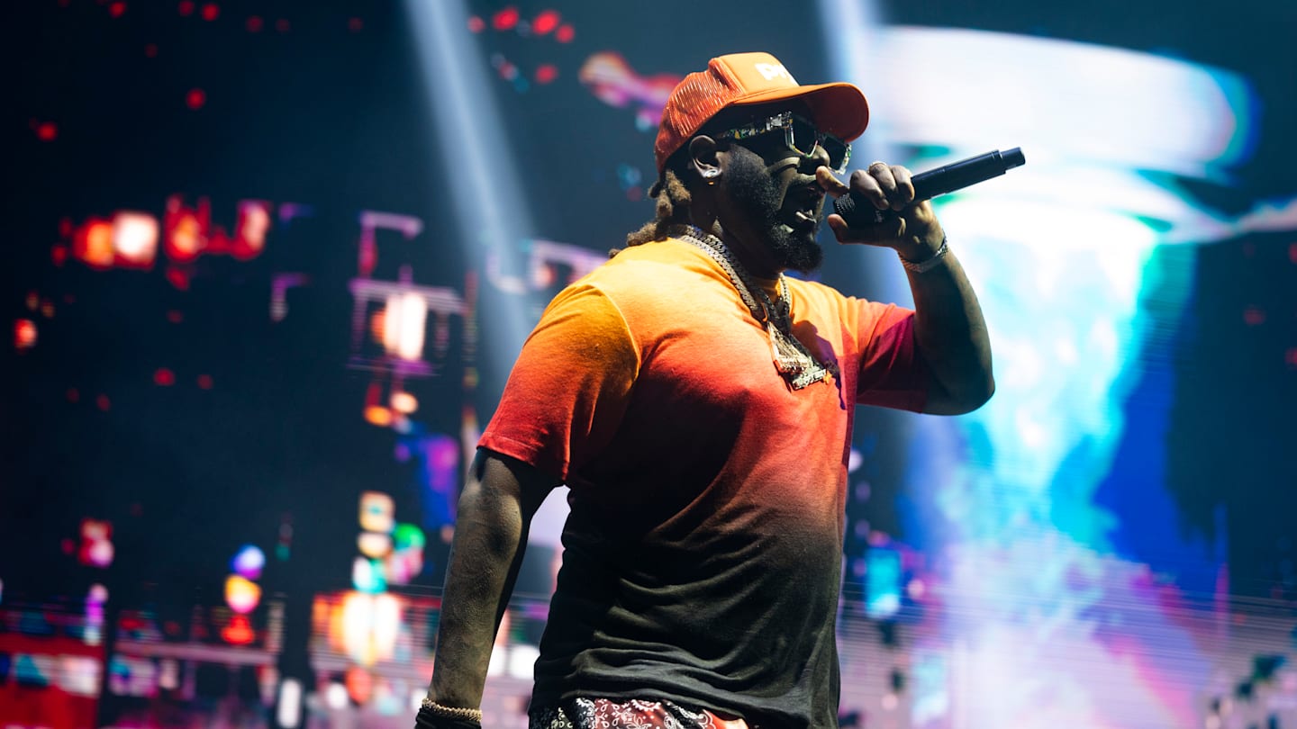 T-Pain rocks the Halftime Show: A thrilling performance at the AFC ...