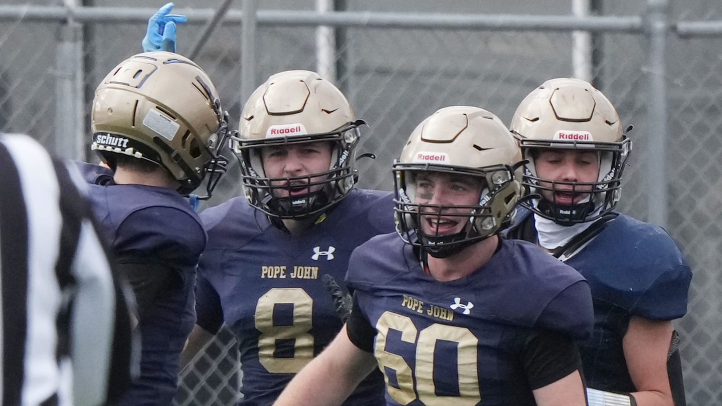 UNC football program adds pair of linebackers to its 2025 recruiting class