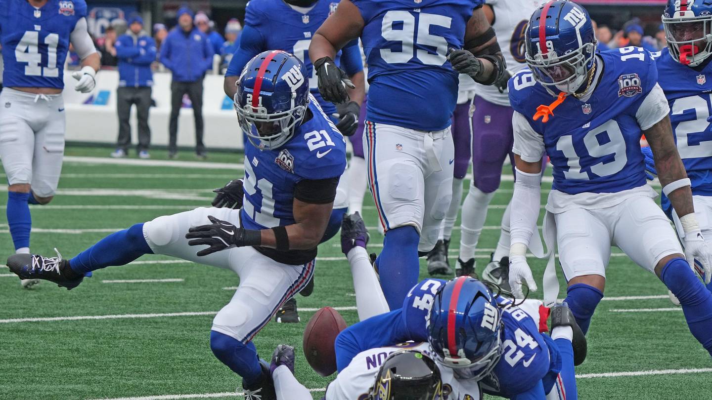 NY Giants D-line Ranked Among NFL’s Best Ahead of the 2025 Season