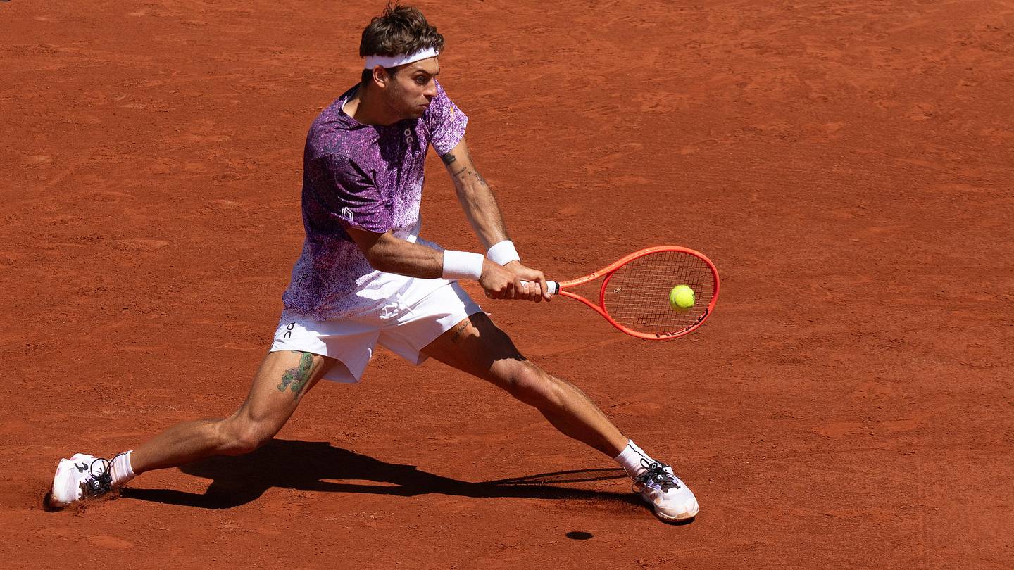 Felix Auger-Aliassime vs. Flavio Cobolli Prediction, Odds for French ...