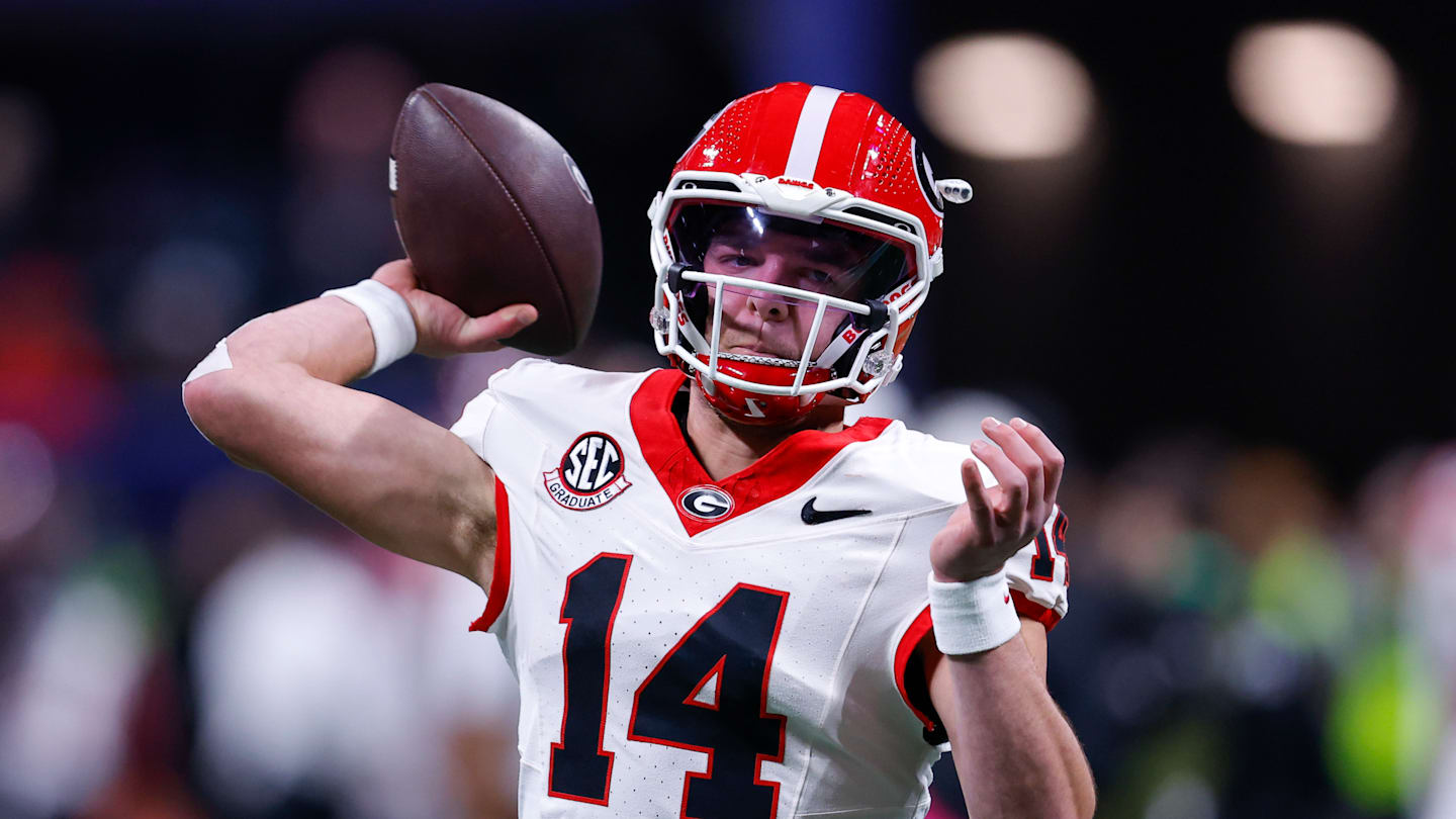Power ranking the 8 remaining starting quarterbacks in the College ...
