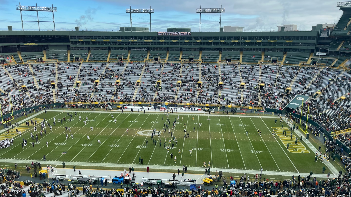What’s Packers-Bears Score? Live Updates From Lambeau Field