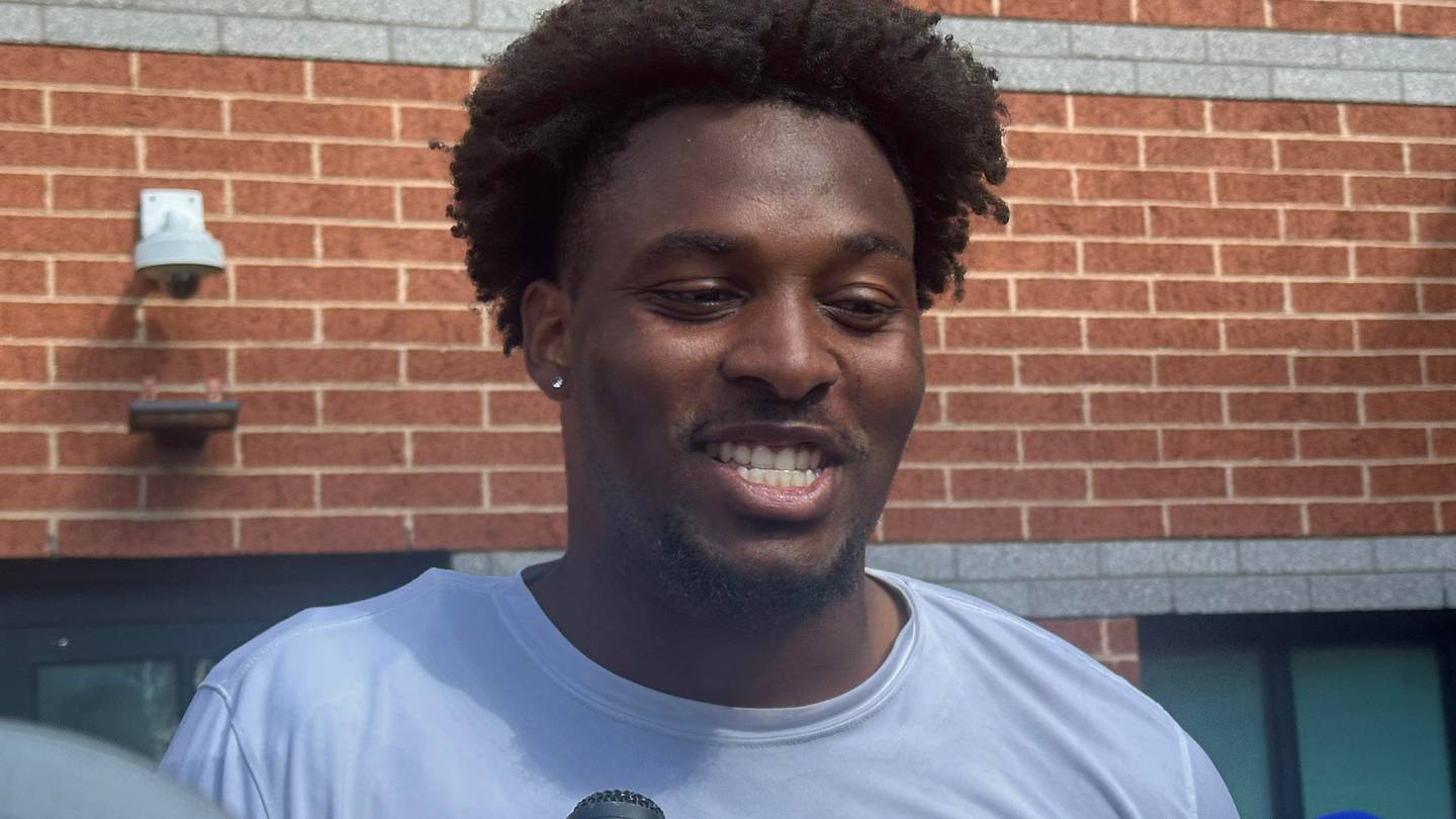 Developmental Delivers: Eagles Believe In Second-Year DT