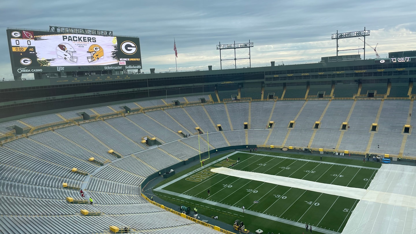 Live Updates: Packers Crush Cardinals 34-13