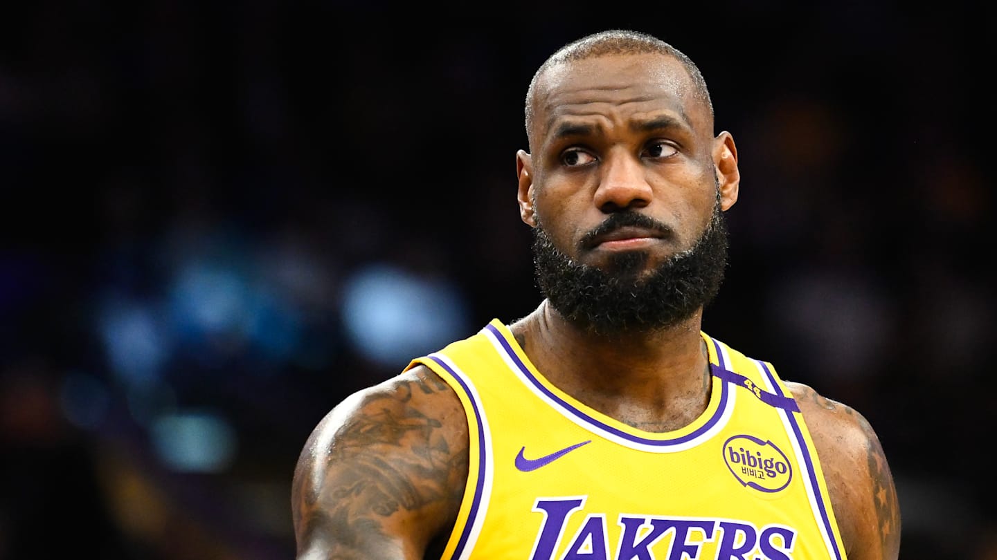 LeBron James selfish decision will cost NBA and Lakers fans their night