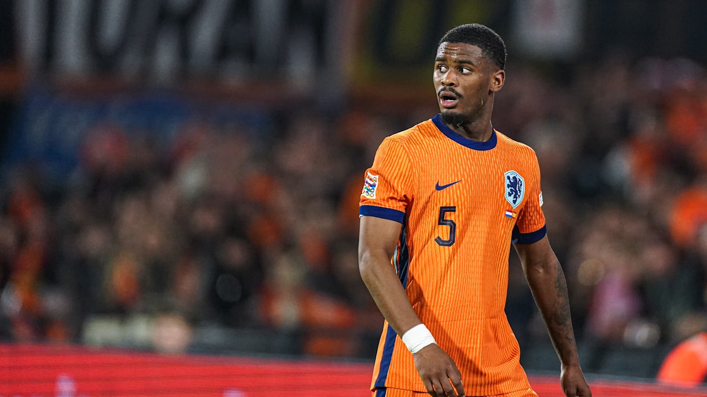 Chelsea seriously considering move for Dutch international