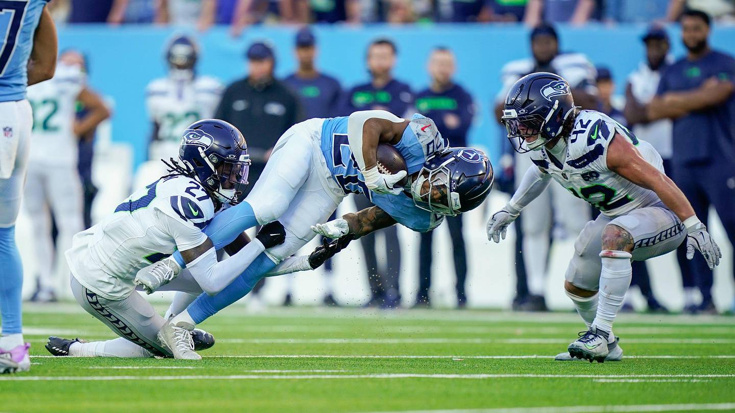 Seahawks earn concerning blurb from NFL analyst along with strong grade