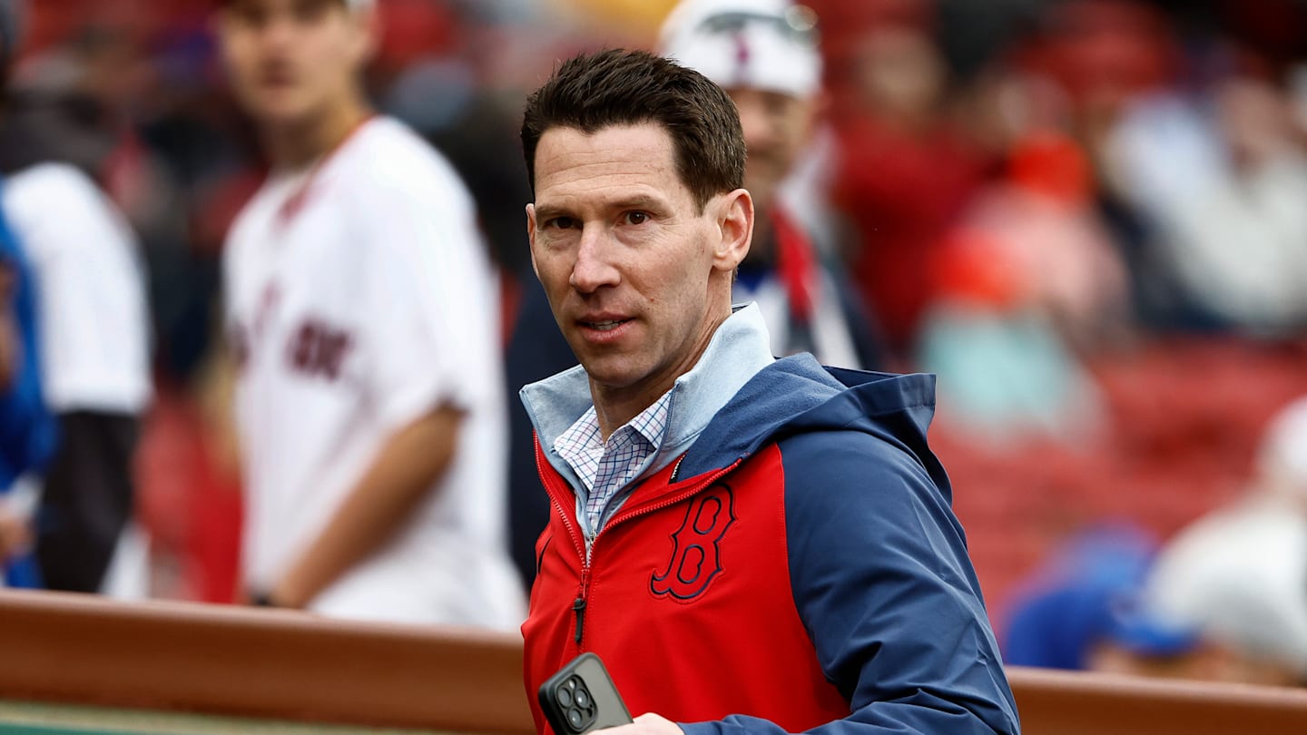 Craig Breslow opens up on Alex Cora's job status (but stays quiet on Rafael Devers)