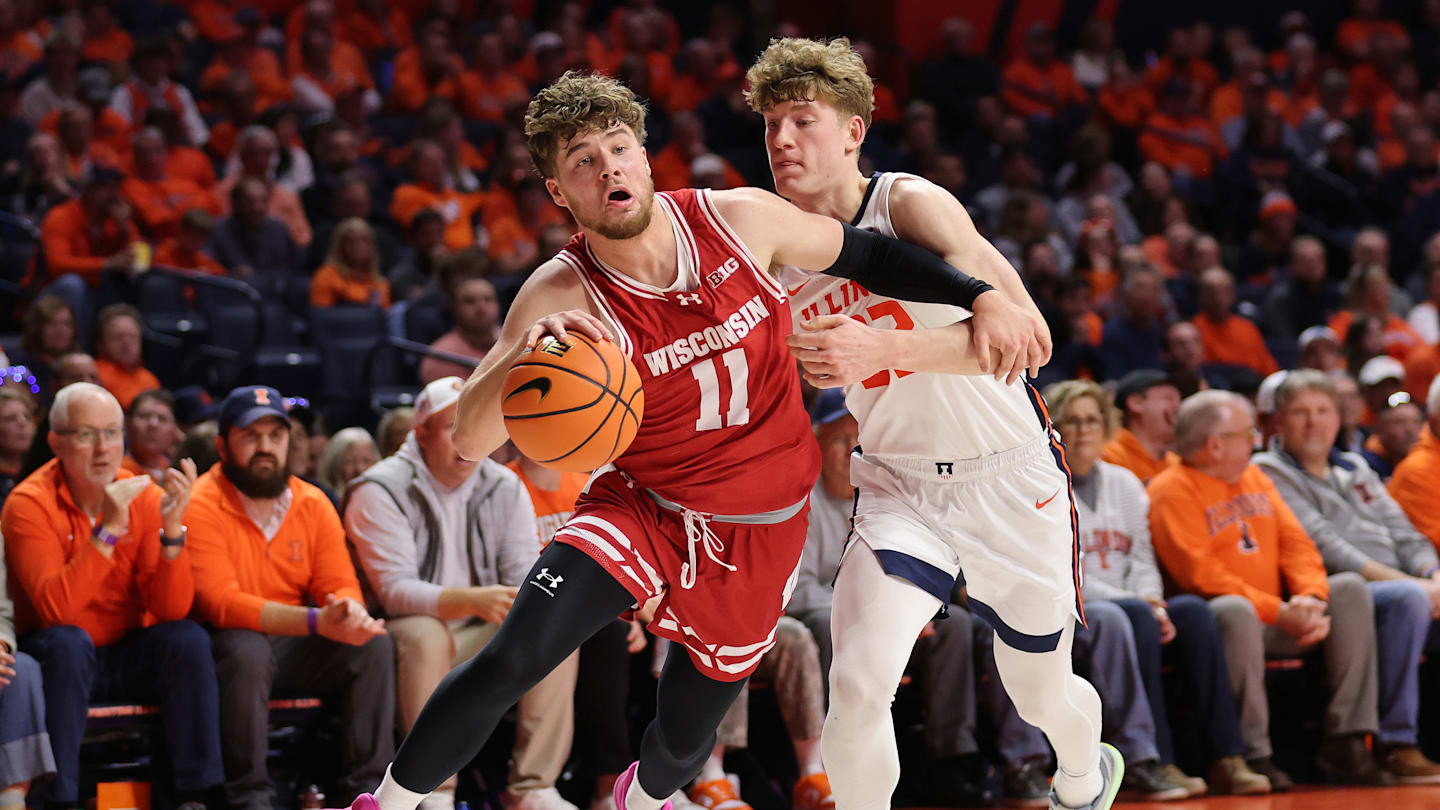 Is Max Klesmit playing tonight? Latest injury update on Wisconsin star ...