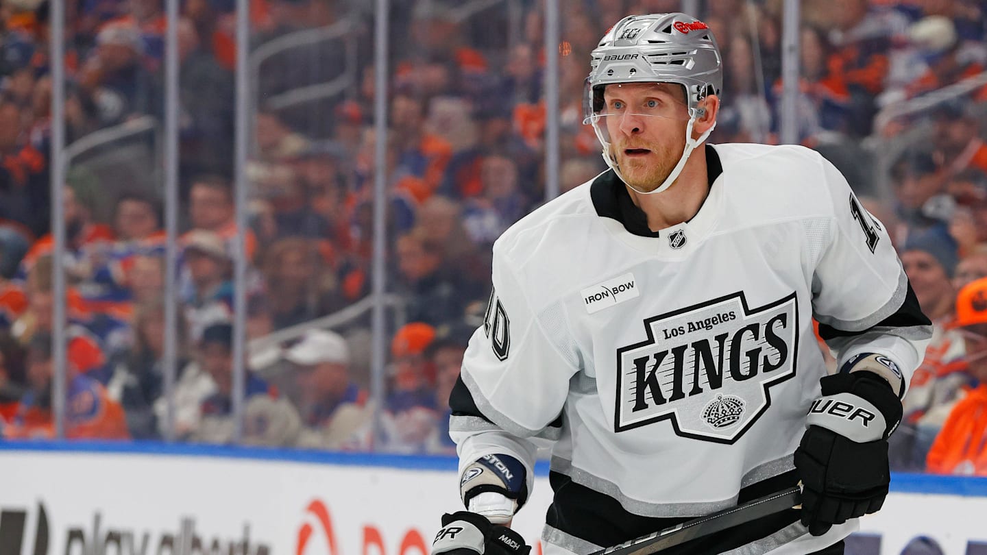 Corey Perry returns to LA Kings for Rangers game Tuesday